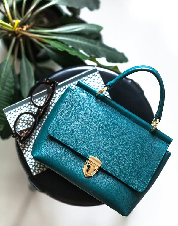 The Evolution of Women's Handbags: A Journey Through Fashion Trends ...